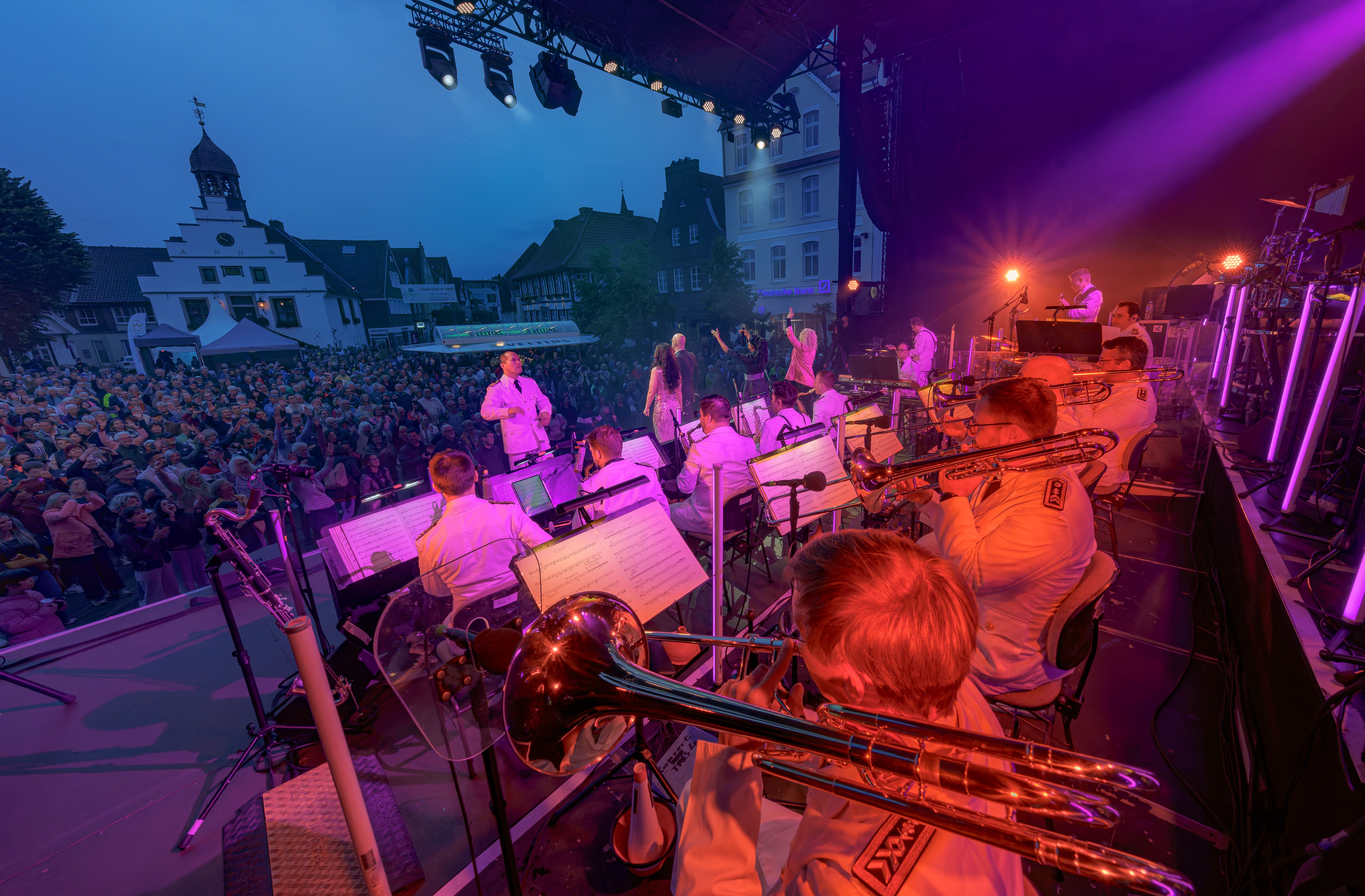 Nordseetourismus: Konzert der Big Band der Bundeswehr – Swing, Rock ...